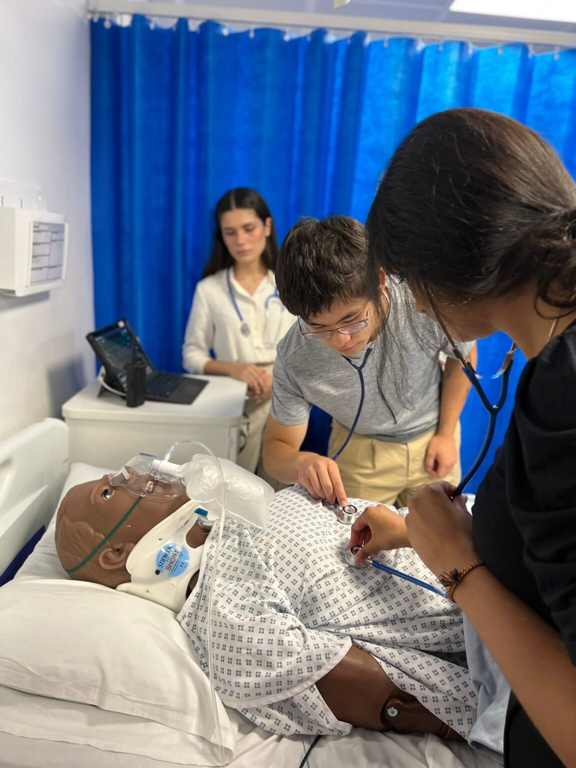 Medical Work Experience London - MedicHut